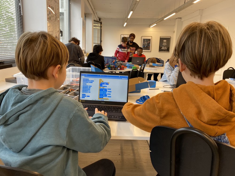 Robotics club | Tech Harbor Education